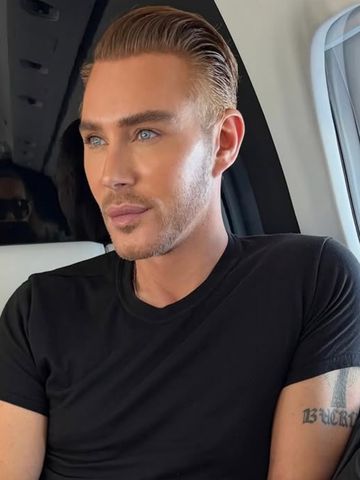 Celebrity makeup artist Kristofer Buckle shares how he's feeling one ...