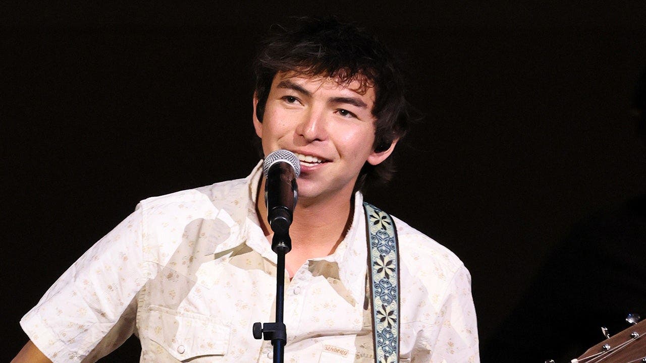 Country music sensation Wyatt Flores shocks internet with new song ...