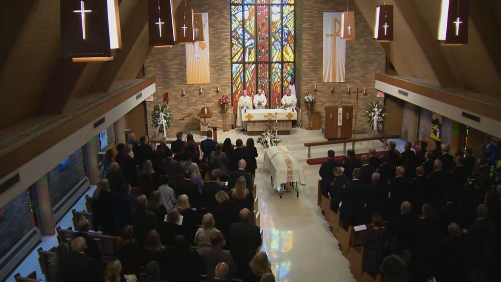 Fallen Chicago firefighter Steven Decker remembered as loving ...