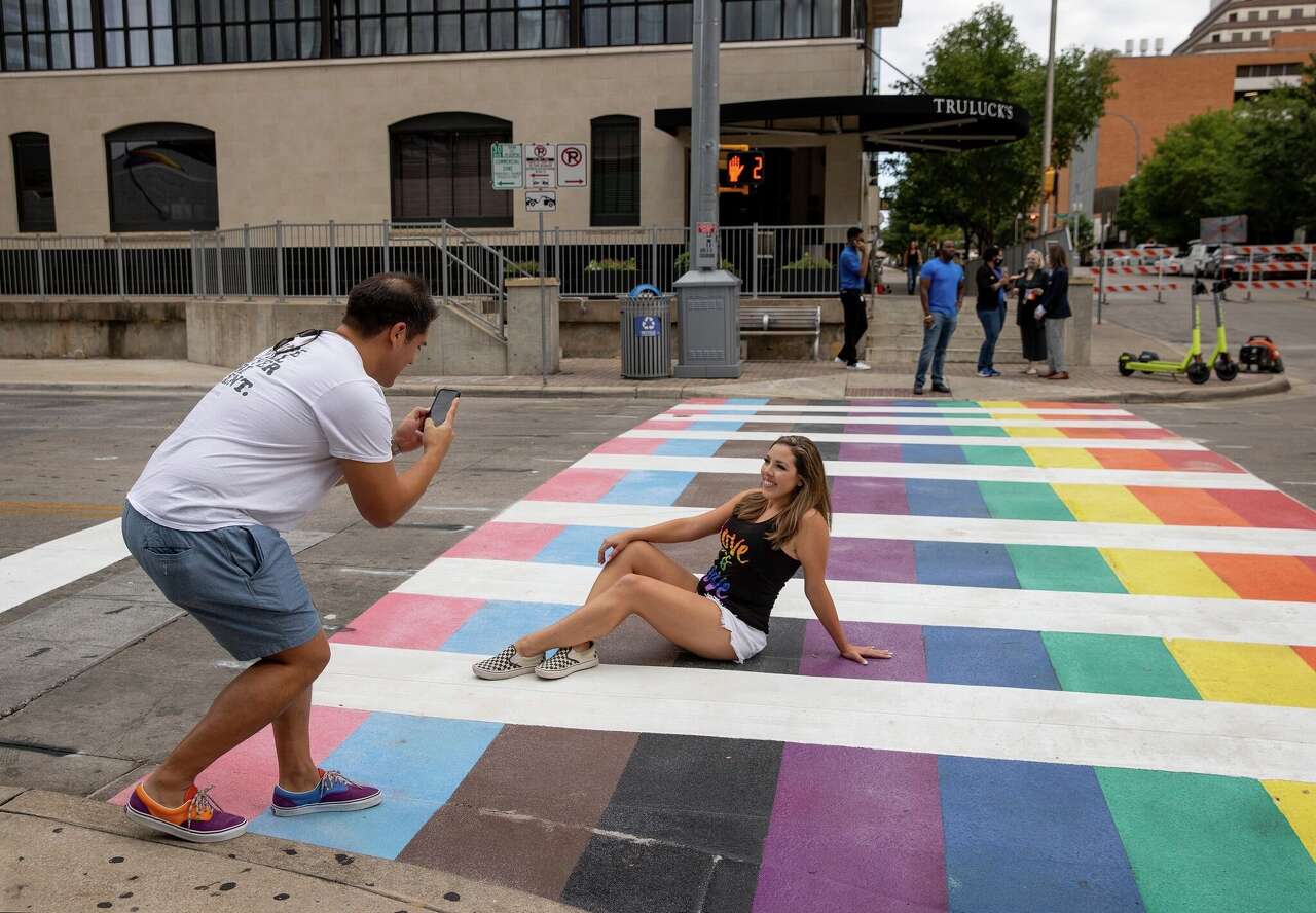 Austin to remove rainbow crosswalks, 'Black Artists Matter' mural after ...