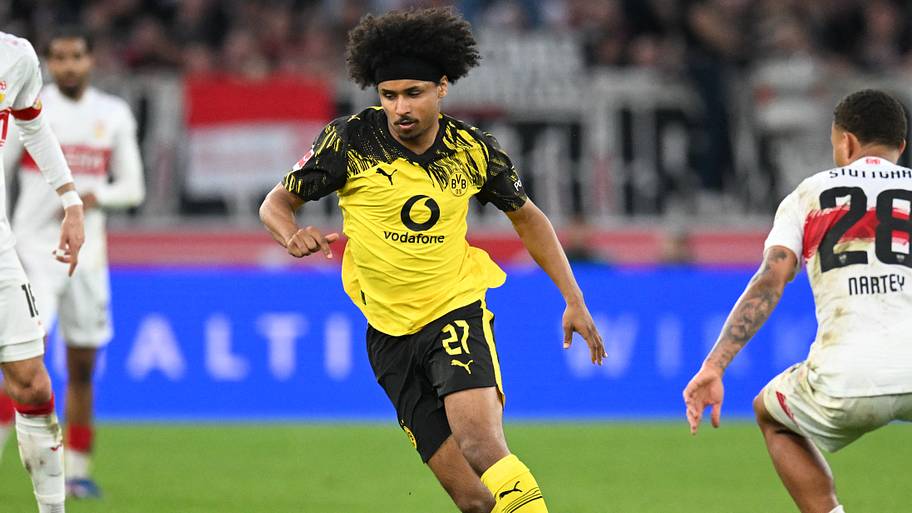Adeyemi pays hefty price for form decline; misses World Cup with Germany