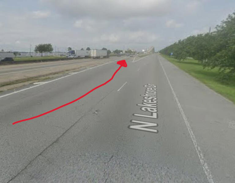 DOTD replacing clearance beam on I-10 again