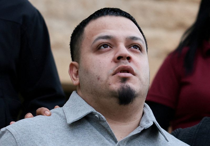 US judge dismisses Kilmar Abrego indictment, finding DOJ abused power