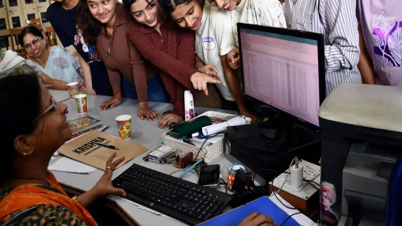 Rs 69,000 for answer sheets: CBSE portal glitch leaves students ...