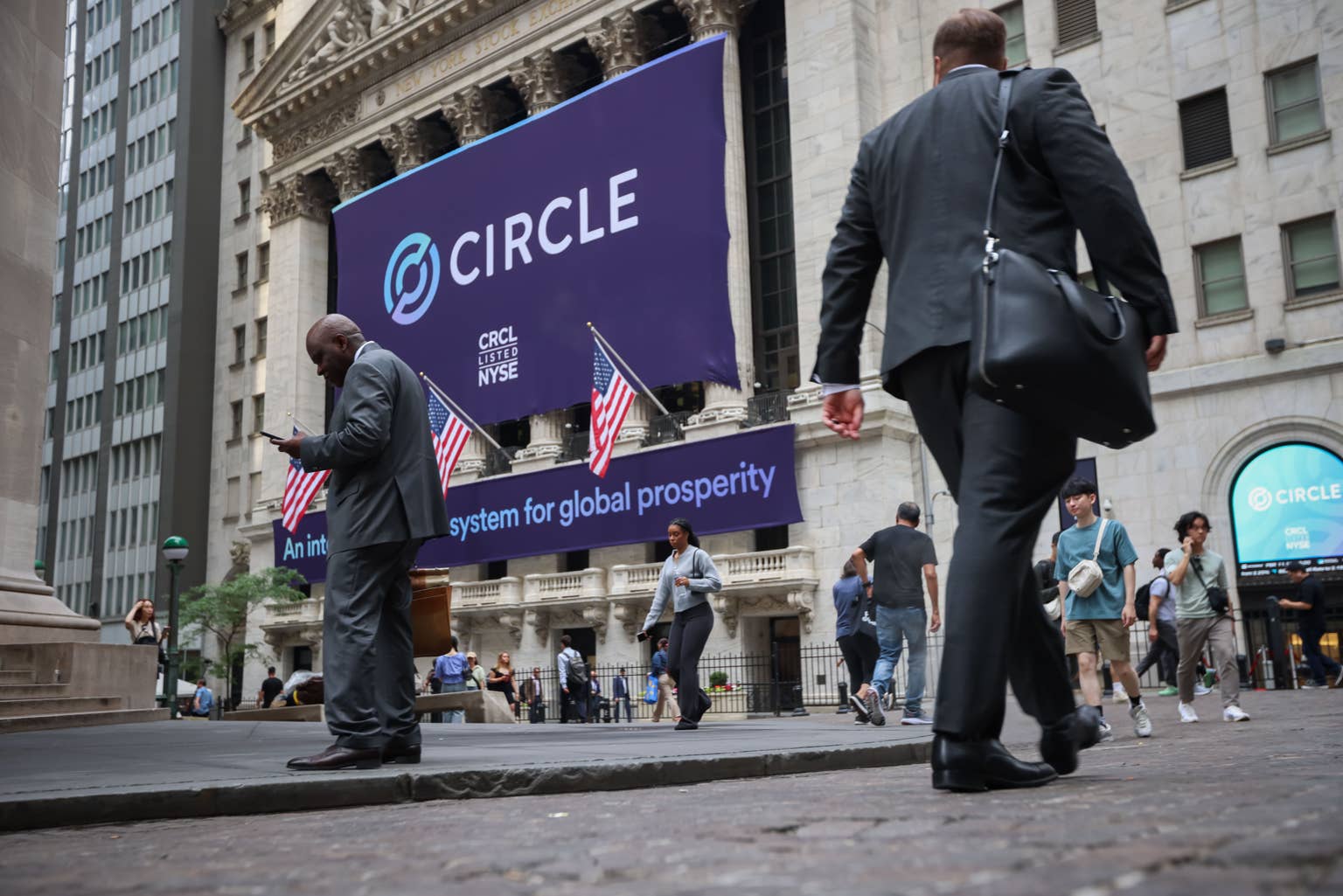 90-year-old bank boosts Circle price target