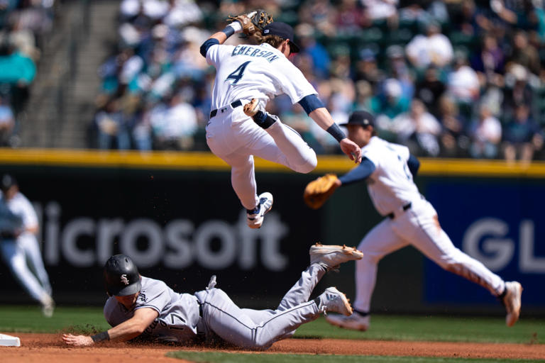Mariners game #52 preview: Mariners (24-27) @ Royals (20-30)