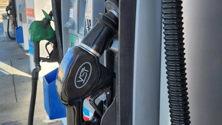 Roseburg man arrested after smearing gasoline on himself, smoking at ...
