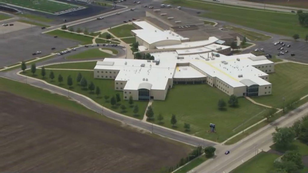 Plainfield School District 202 faces budget gap after state funding change