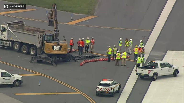 LaGuardia Airport runway reopens after sinkhole caused 2-day closure