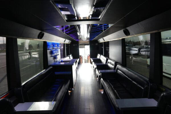 Presidential party bus in Toronto for unforgettable group celebrations