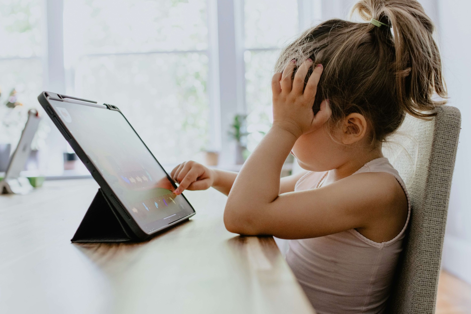 The government says your kid's screen time is a public health emergency