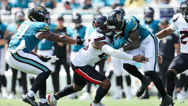Texans dealt significant blow after linebacker injury announcement