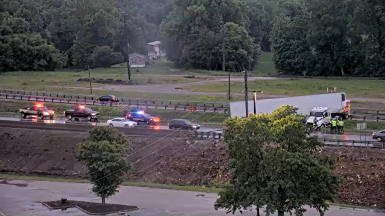 Semi crash reported on Hwy 41 in front of Ellis Park