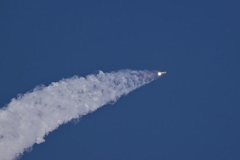 SpaceX's Starship flight hits most targets in pre-IPO test