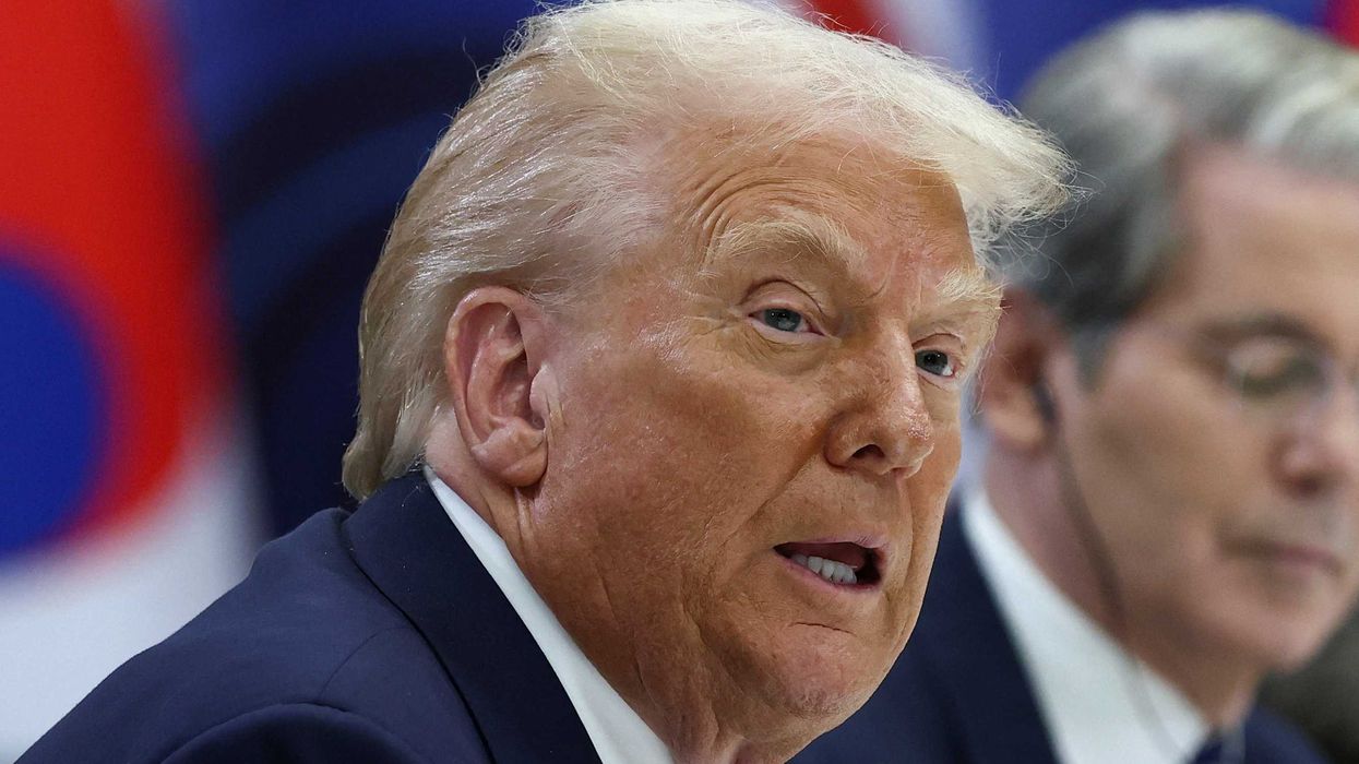 Trump biographer flags suspicious pattern in White House stock trades