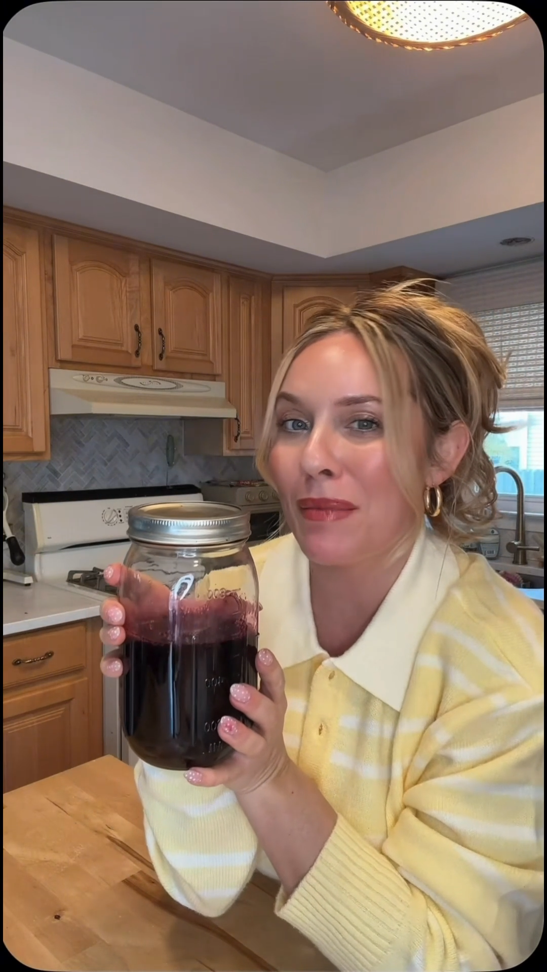 Easy blueberry syrup for lattes, drinks & whateva