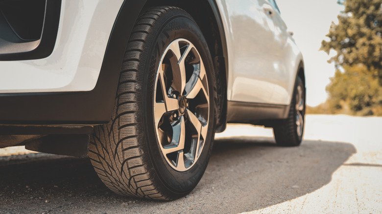 Have a noisy car? Here's how tread patterns affect the sound your tires ...