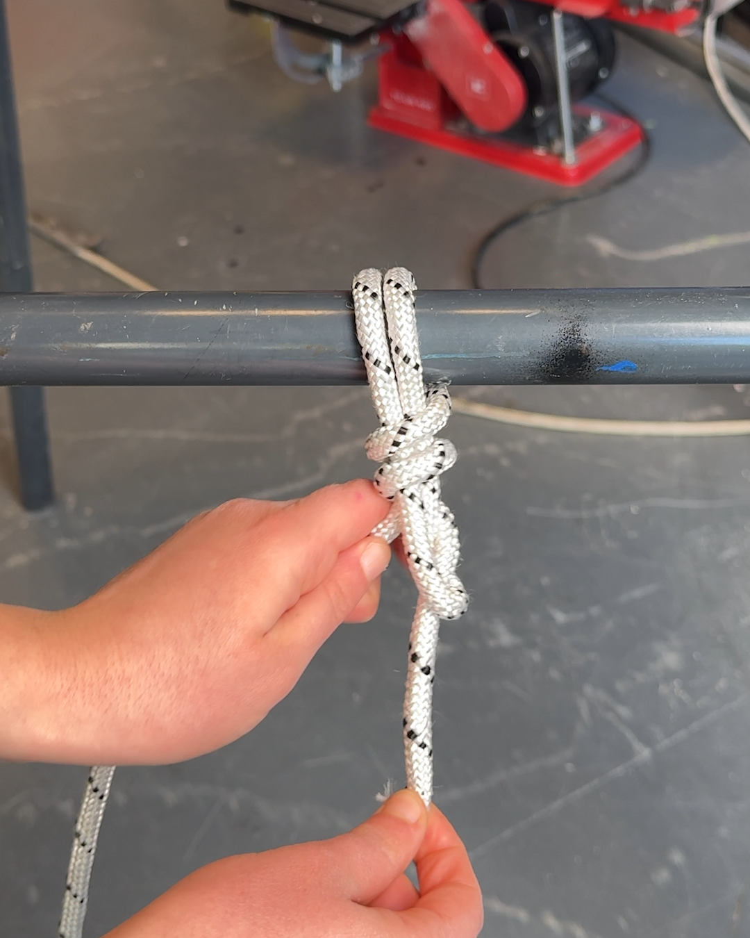 The only knot you’ll ever need 🔄🧶