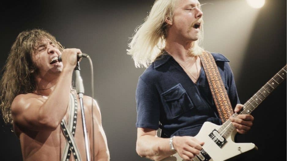 Kansas' 'Dust in the Wind' hits 1 billion streams: A look at its legacy