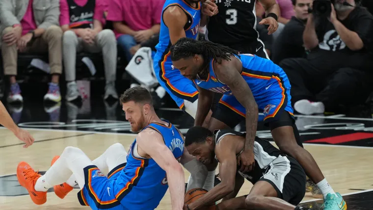 De'Aaron Fox injury update: Latest news on Spurs guard after re ...