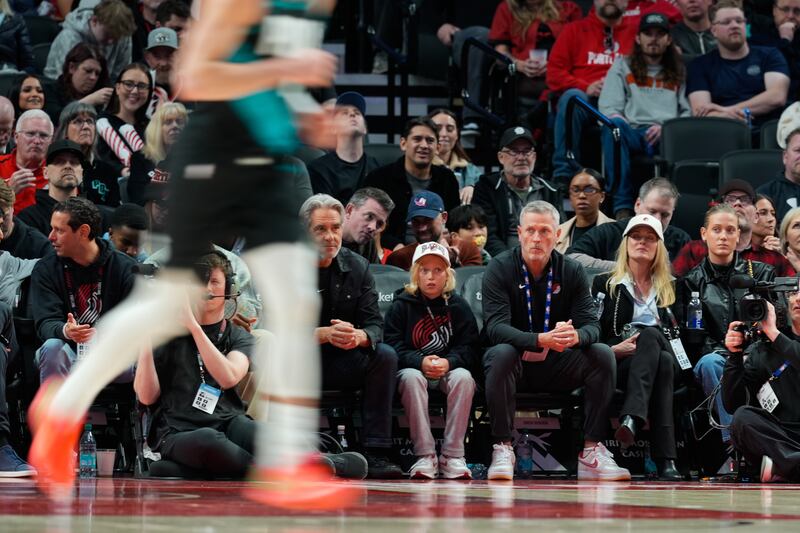 Utah Jazz assistant Mike Williams in the running for Trail Blazers head ...