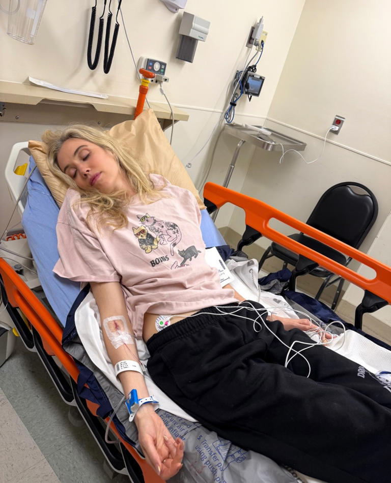 Comedian Laura Clery sent desperate text to ex-husband while pinned ...