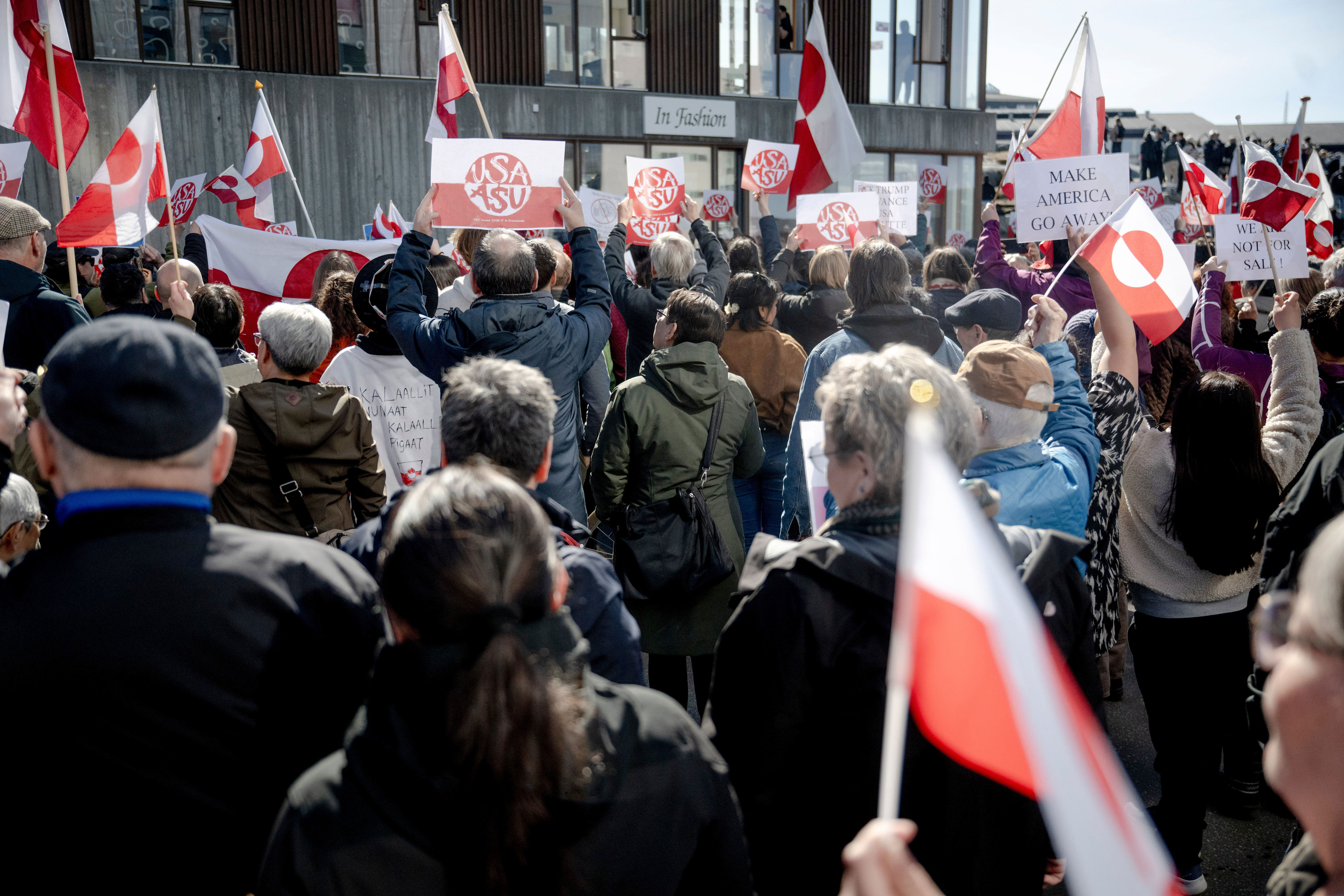 Greenlanders turn their backs on new US consulate