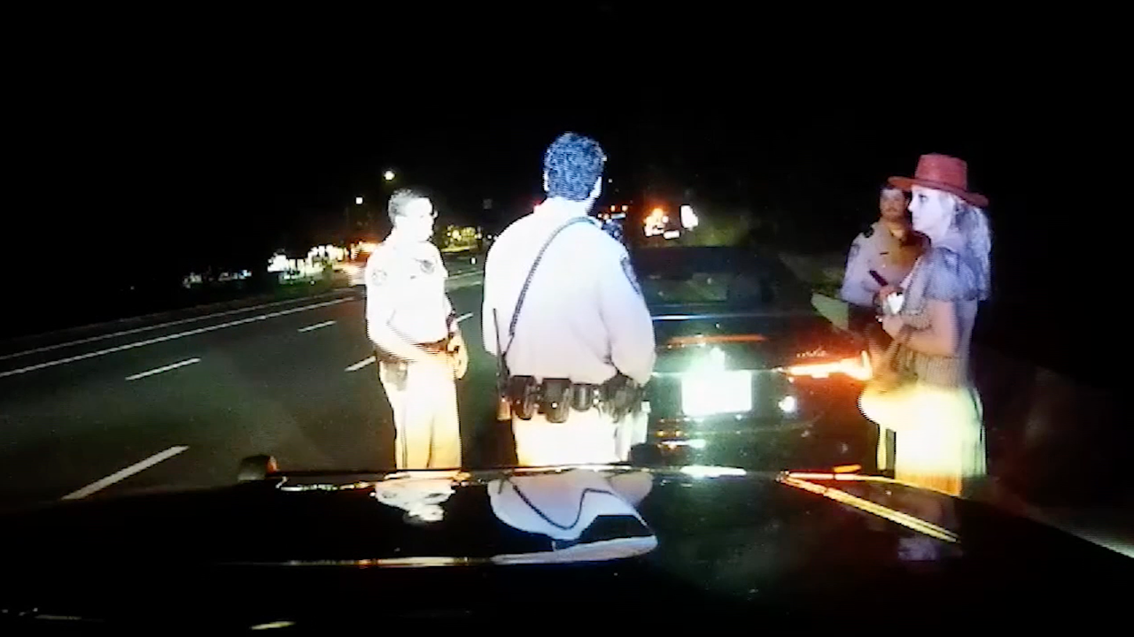 Britney Spears seen in dashcam video arguing with officers before DUI ...