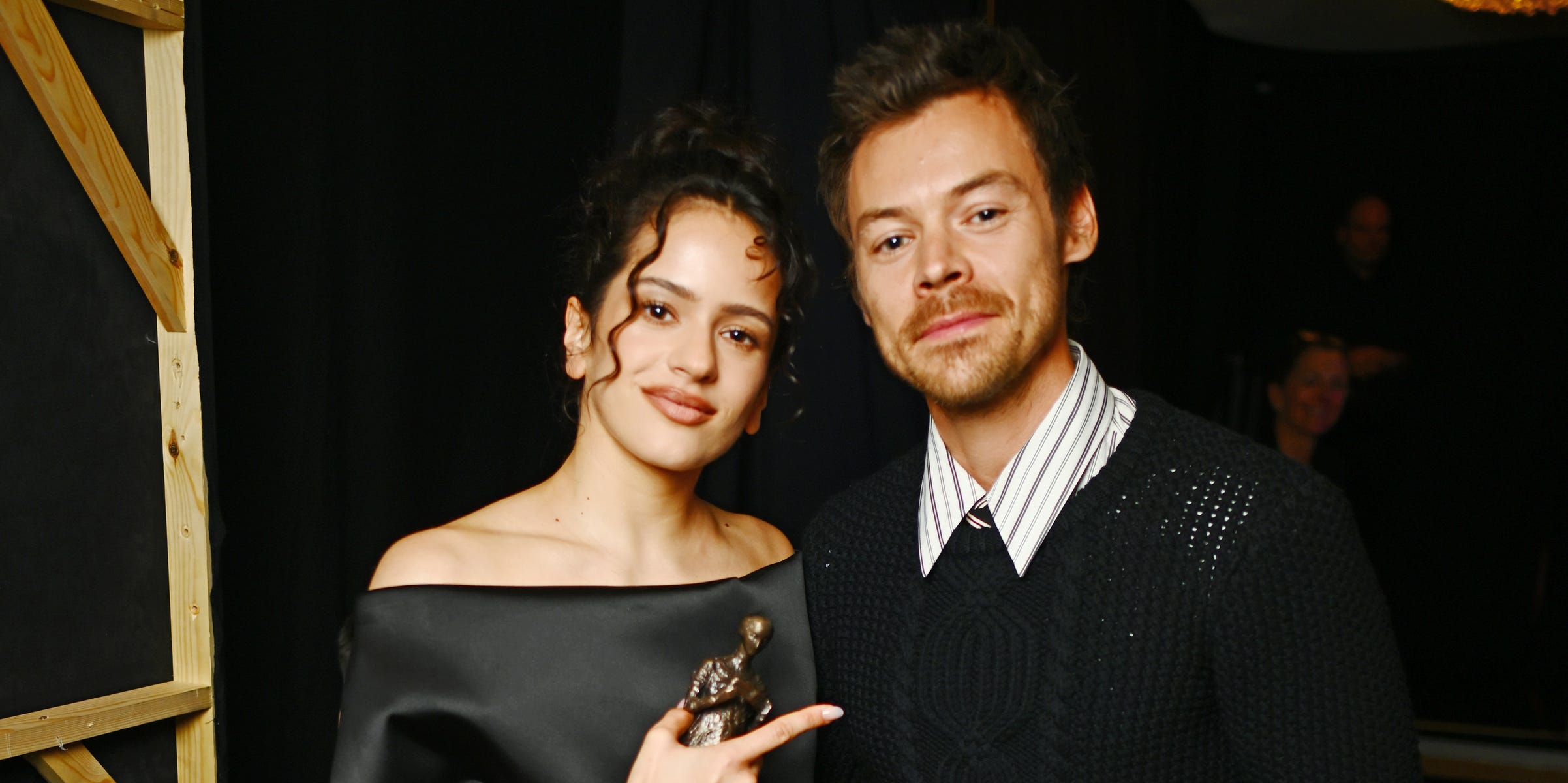 Harry Styles takes a style cue from Zoë Kravitz for his surprise ...
