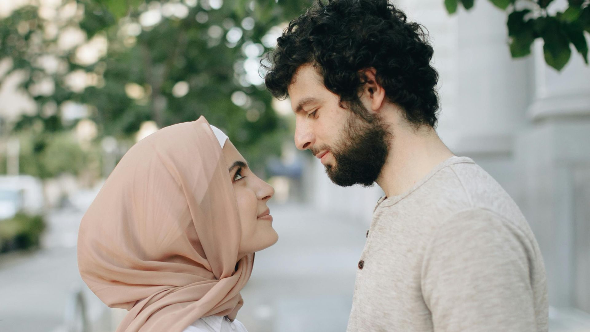 20 signs you're in a healthy relationship that supports your well-being