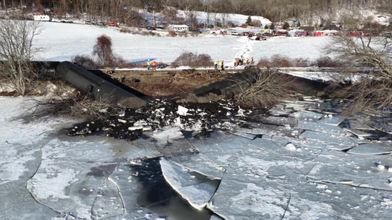 Broken wheel caused Mansfield freight car derailment, hazmat emergency ...