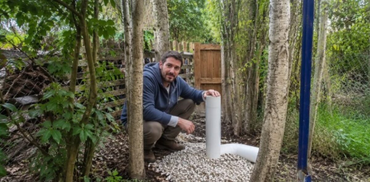 Instead of traditional air conditioning, he buried pipes in his yard ...