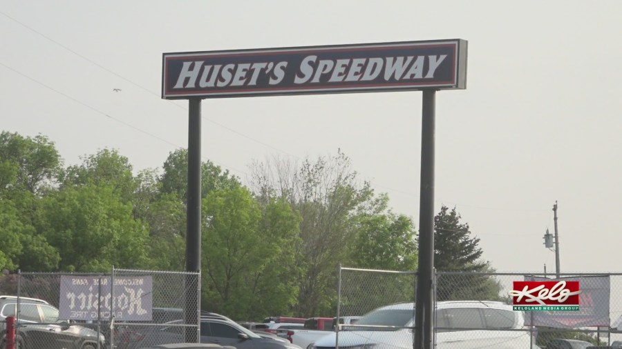Huset’s hosting Outlaws for first time this season