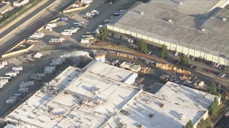 Thousands still evacuated amid Orange County toxic chemical leak that ...
