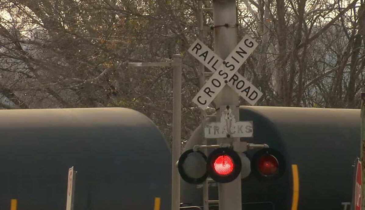 Railroad crossing safety in focus after fatal crashes near Jefferson ...