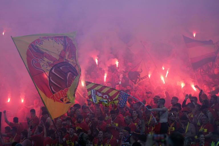 Lens lift the French Cup for the first time after beating Nice in the final