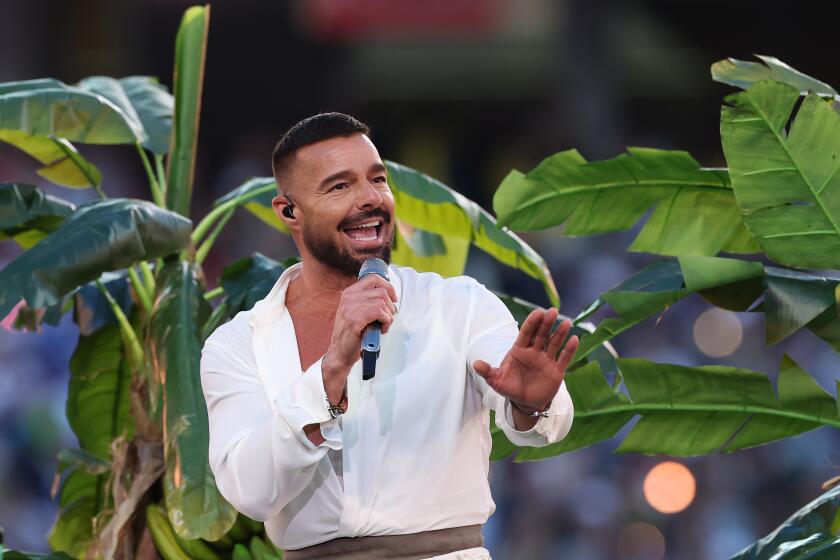 Ricky Martin safe after 'tear gas' — or maybe pepper spray? — stops his ...