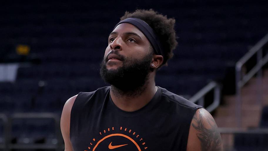 Bringing Mitchell Robinson in would destroy two Kings' development