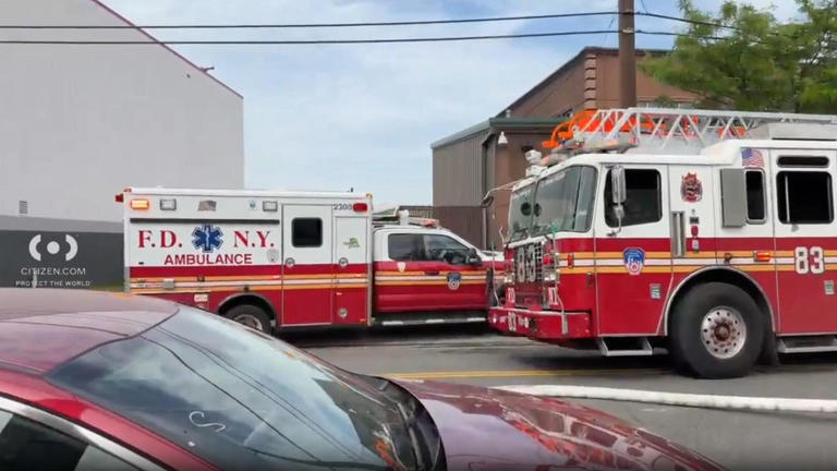 3 FDNY firefighters injured in explosion, fire on barge at Staten ...