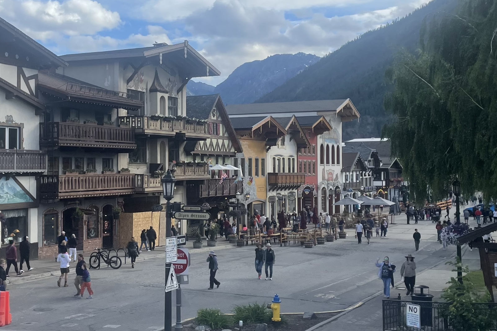 15 American small towns that look exactly like European villages