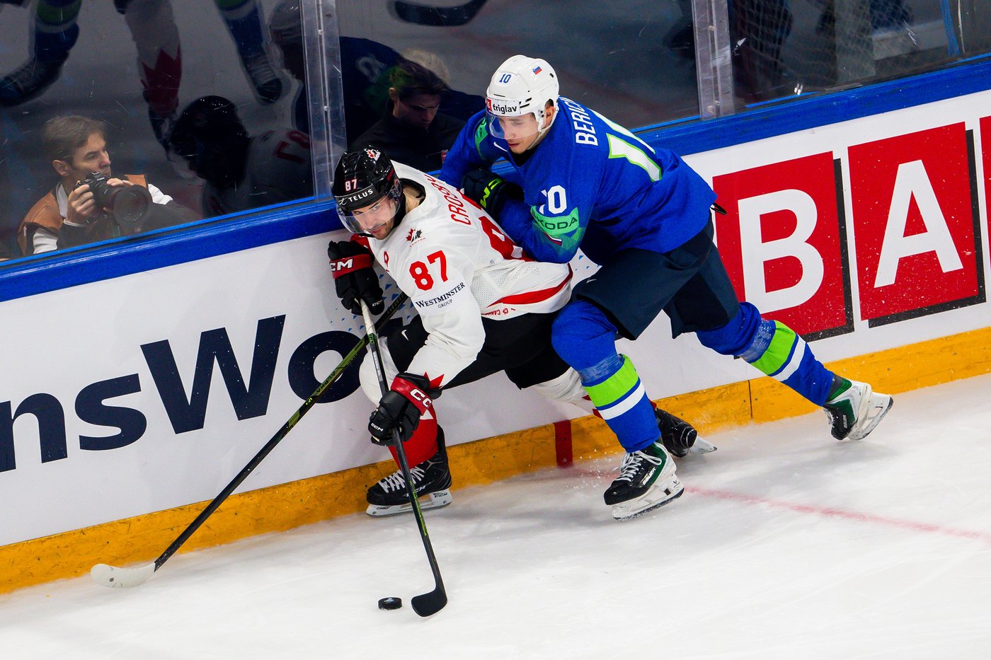 Unheralded Finnie leads the way as Canada beats Slovenia at hockey ...