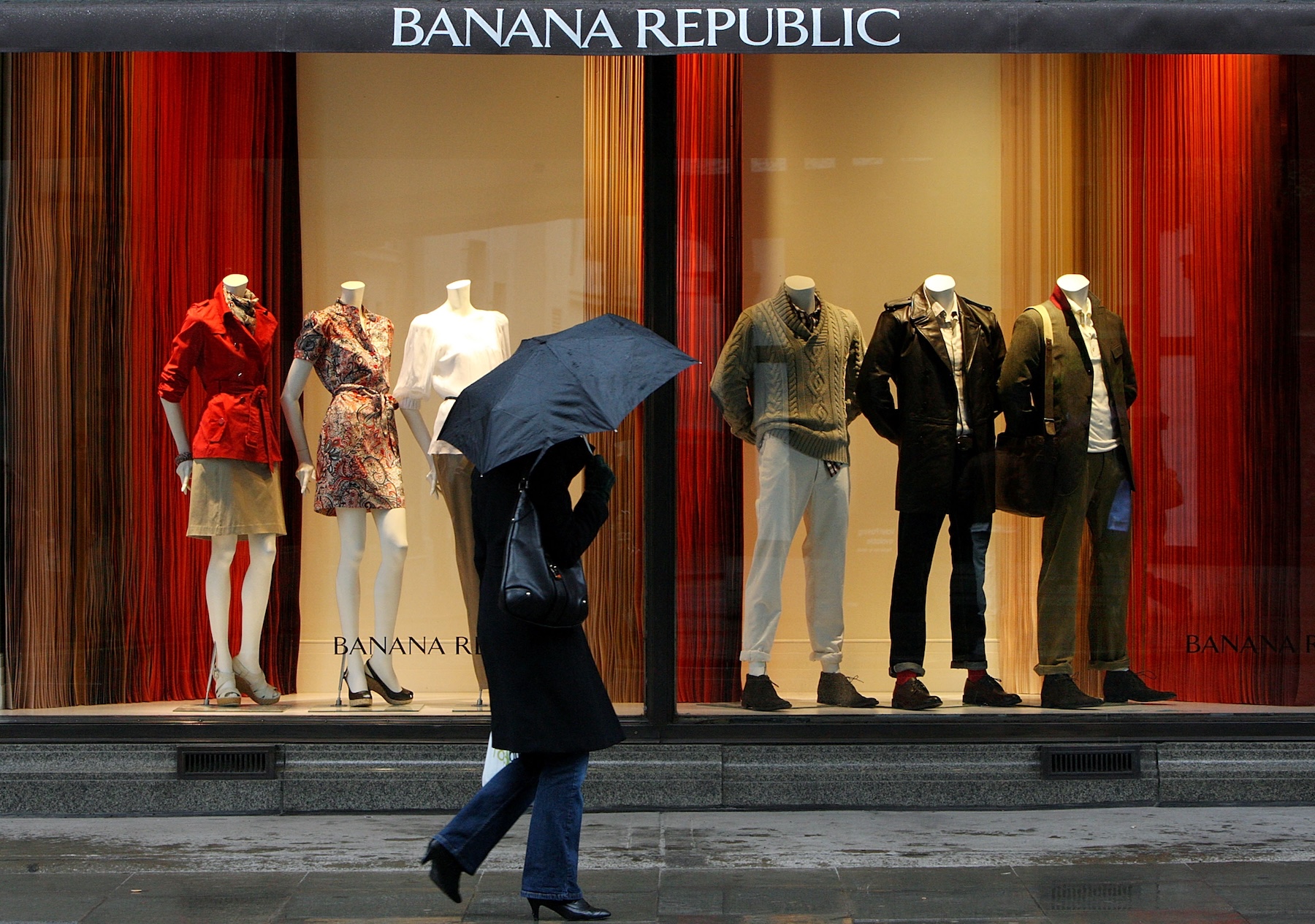 Shuffle board: Banana Republic lands CEO amid PVH leadership revamp