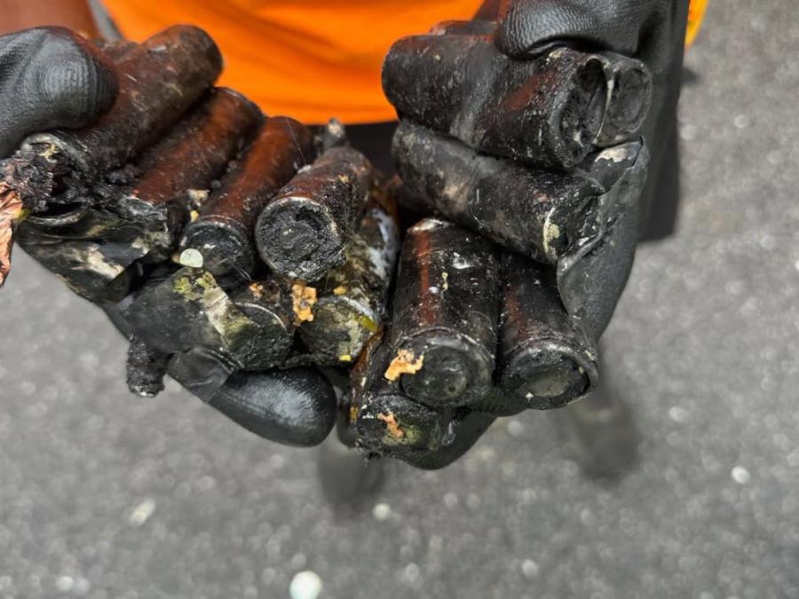 Trash truck fire forces crew to dump garbage in neighborhood