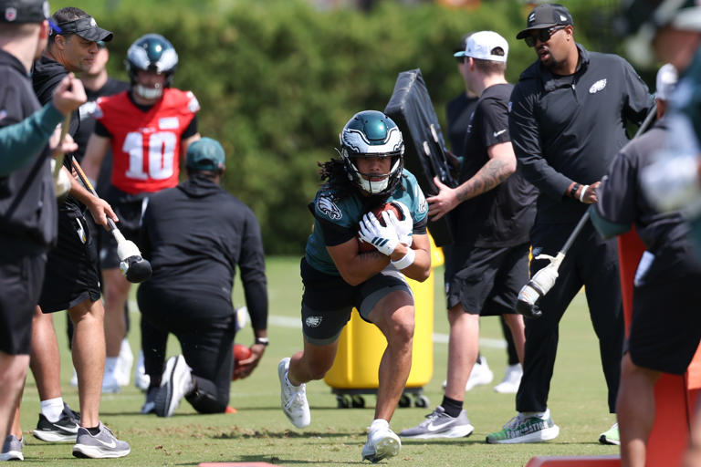 Stock up or stock down: How the Eagles' offense changed this offseason