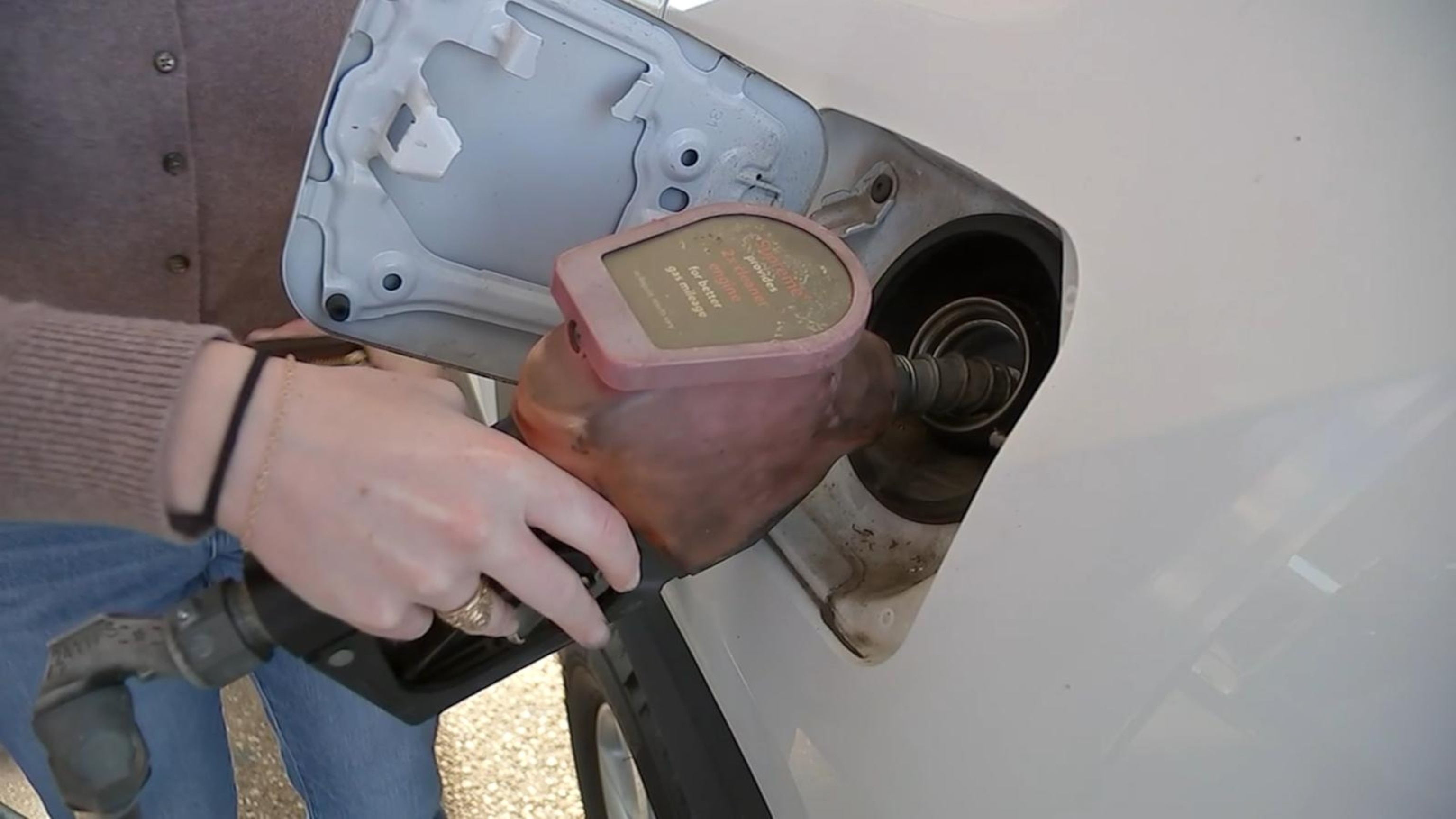 Gas prices climb as millions hit the road for Memorial Day weekend