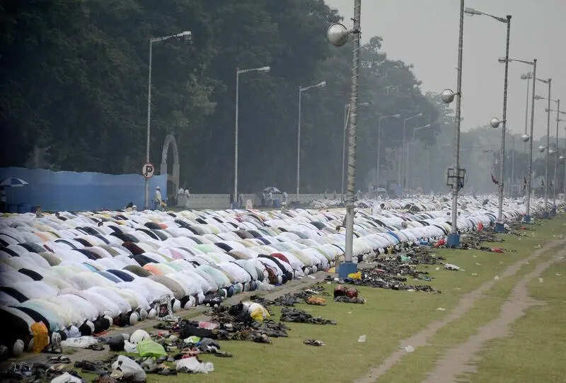 Weather willing, Red Road Eid namaz set for Brigade shift