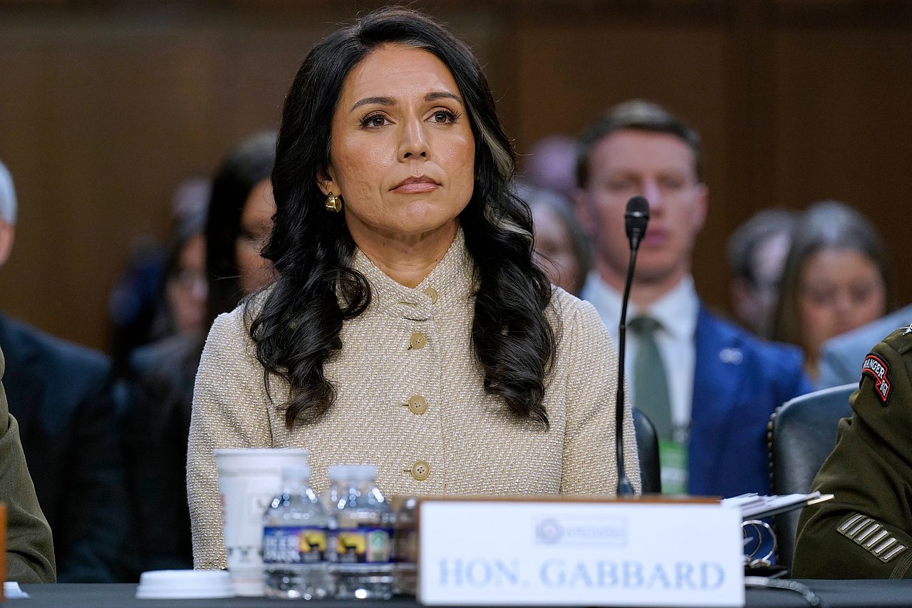 Tulsi Gabbard releases 'declassified' files; alleges Biden's adviser ...