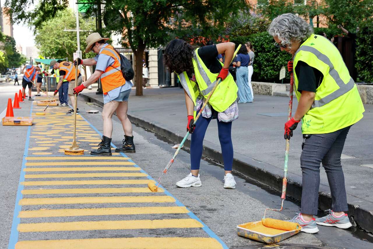 Better Block transforming downtown Dallas into temporary urban ...
