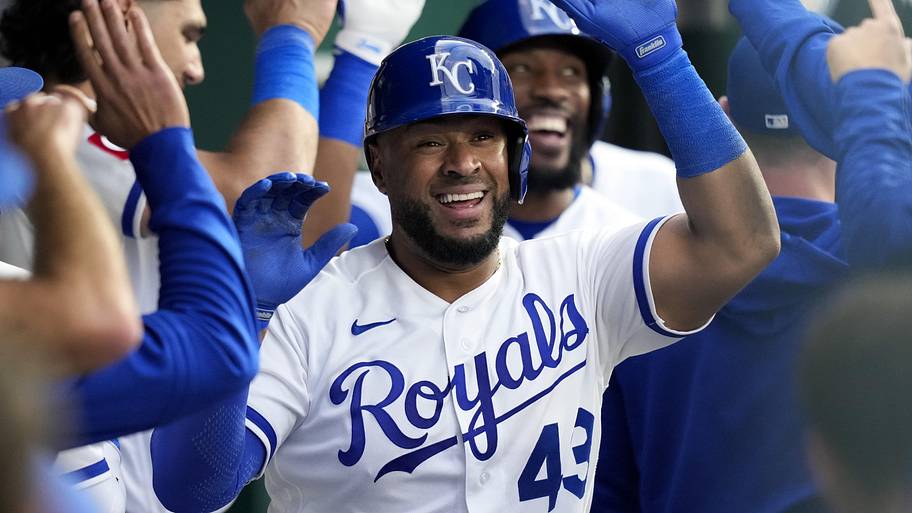 Royals designate catcher for assignment amid latest roster shakeup