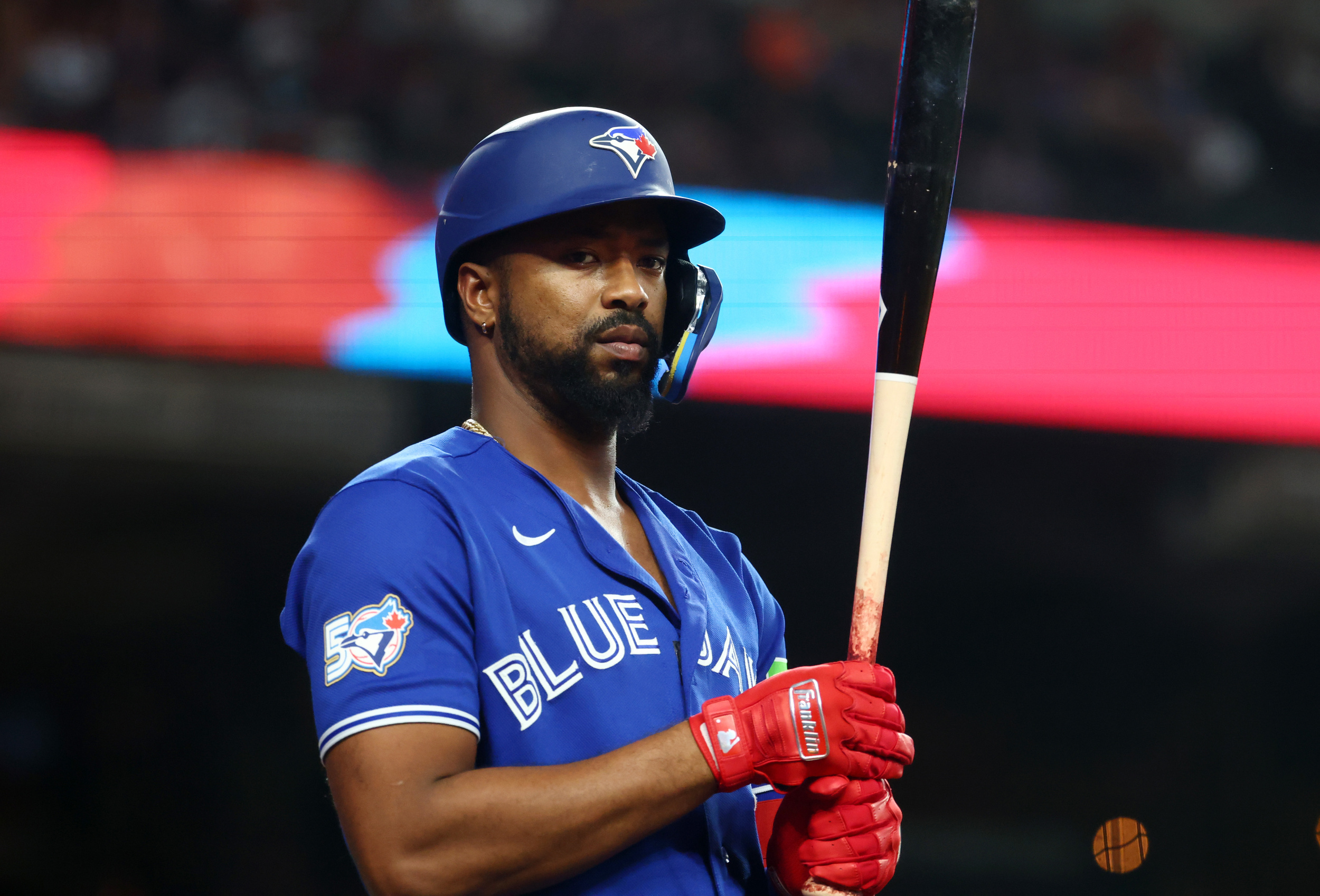 Blue Jays re-sign Eloy Jimenez to minor league deal